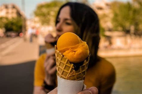 Is Bumble Spotlight Worth It What Time Of The Day Should I Use It