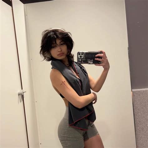 ༘˚⋆𐙚｡⋆𖦹 ˚ Protheme Nym Wallpaper Gym Wolf Cut Lean Beef Patty Poses