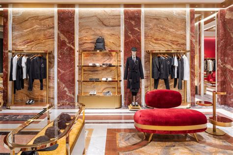 Peek Inside Dolce And Gabbanas New Rome Store Showroom Interior Design