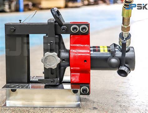 Китай Машина для обработки питьевой шины для работы на стройплощадке на медных стержнях 150 мм X