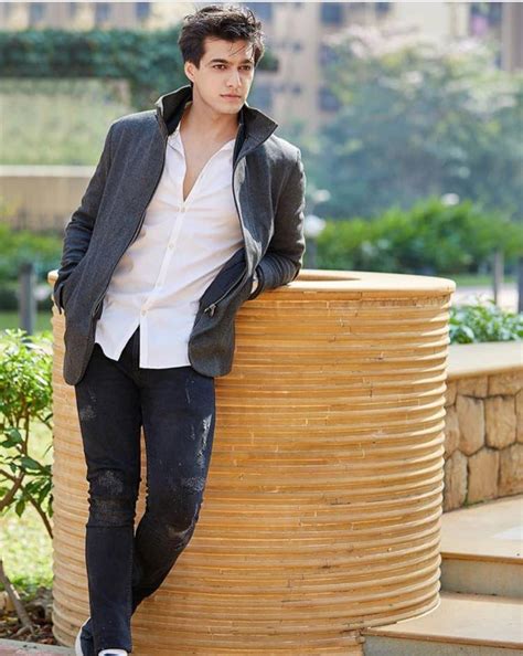 Mohsin Khan Biography Wiki Girl Friend Age Height Weight And Pictures