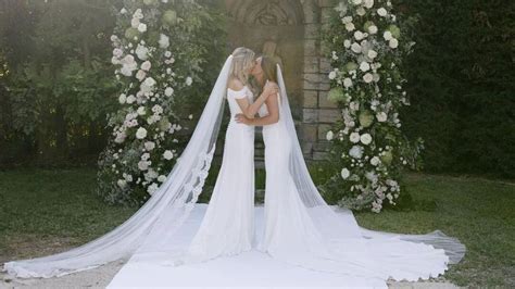 Danielle Wyatt Proposed To Virat Kohli Marries Girlfriend Shares