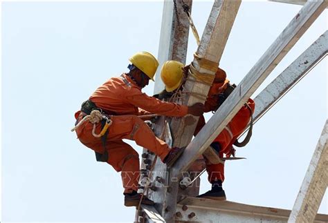 Great Efforts Exerted To Complete 500kV Transmission Line Project VNA Photos Vietnam News