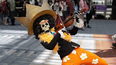 One Piece Brook Cosplay