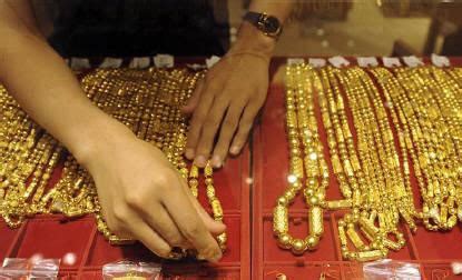 Gold Price Bounces Back By Rs To Rs Business News The Indian Express
