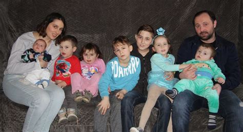 ვერასოდეს წარმოვიდგენდი თუ ამდენი შვილი მეყოლებოდა 7 შვილის დედის გულახდილი ინტერვიუ