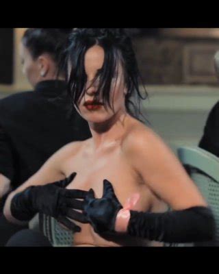 Topless Photos Of Julia Volkova Porn Pictures Xxx Photos Sex Images Pictoa