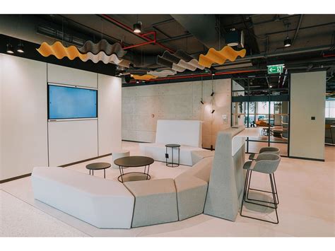 Artificial Intelligence Tech Office Abu Dhabi 02 Love That Design