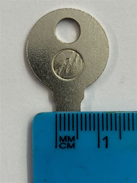 Window Key 18mm Avantis Online Key Cutting