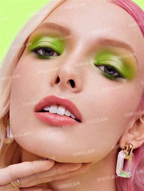 Sheglam Flutter Effect Palette 12 Clolor Glitter Matte Eyeshadow Palette Metallic Bold Color