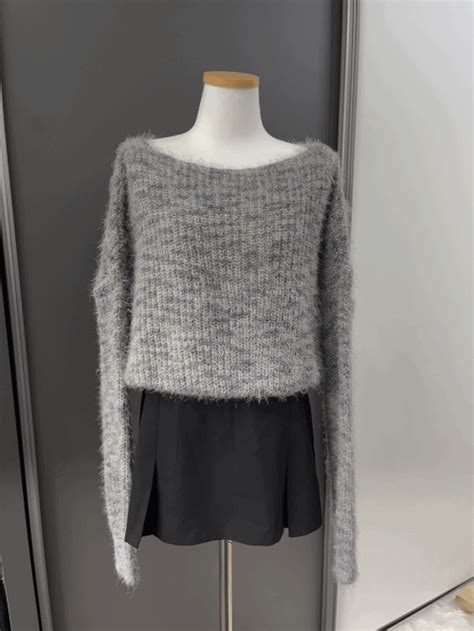 루즈핏 입술넥 보카시 그라데이션 앙고라 니트 에이블리