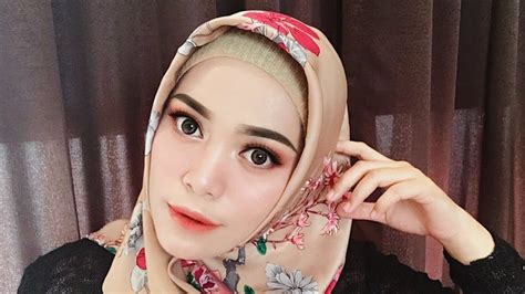 Tutorial Make Up Hijab Indonesia Saubhaya Makeup