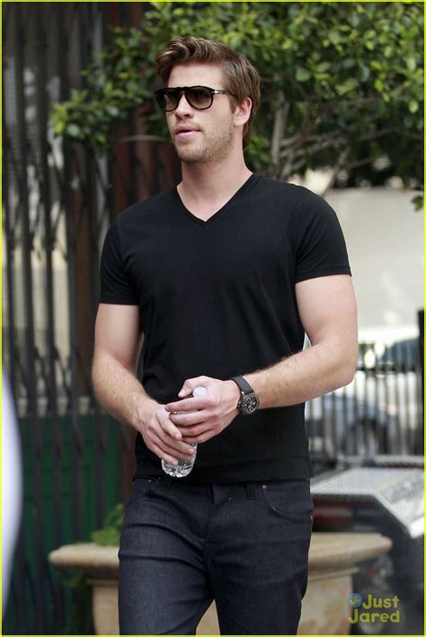 Liam Hemsworth Photo Shoot In Los Angeles Photo Photo Gallery Just Jared Jr