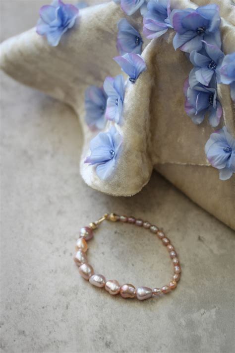 Rita Mauve Pearl Bracelet Tania Maras