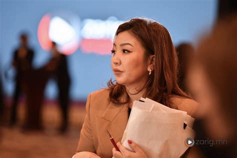 ИРГЭД Сэтгүүлч Н Өнөрцэцэг Хөгжлийн банк Боловсролын зээлийн сан гийн хулгай луйврыг ил