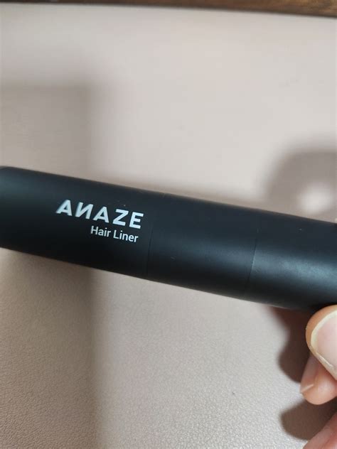 헤어라인에 숱이 없어서 맨날 앞머리 달고 살았는데 이거 하니까 풍성해보이고 좋네요 얼굴형도