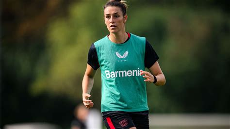 Selina Ostermeier Abwehr Bayer Frauen