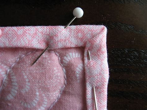 tutorial quilt binding with mitered corners wendy s knitch