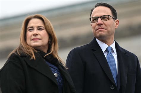 Who Is Pennsylvania Governor Josh Shapiros Wife All About Lori Shapiro