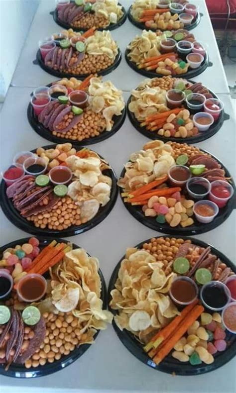 Pin De Aida Pedraza Muñoz En Cocina Charolas De Botanas Dulces