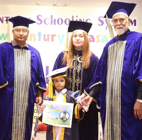 Aleem Qureshi Educationist