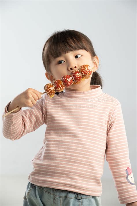 长发高清图片 可爱的小女孩写作业32 人像图片免费下载 格式 2667像素 编号67609343 千图网