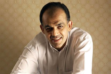 Biodata Syed Mokhtar Al Bukhary Dapat Kontrak Digital Tv