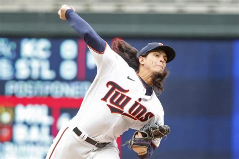 Twins Re Sign Dereck Rodriguez To Minor League Deal Mlb Trade Rumors