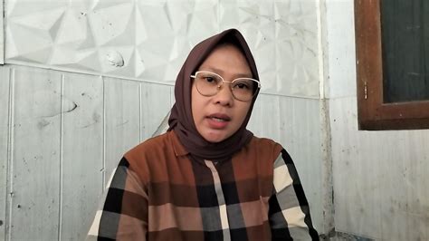 Pelaku Penusukan Aktor Sinetron Mak Lampir Dijuluki Limbad Ciri Ciri Rambut Gimbal Irit