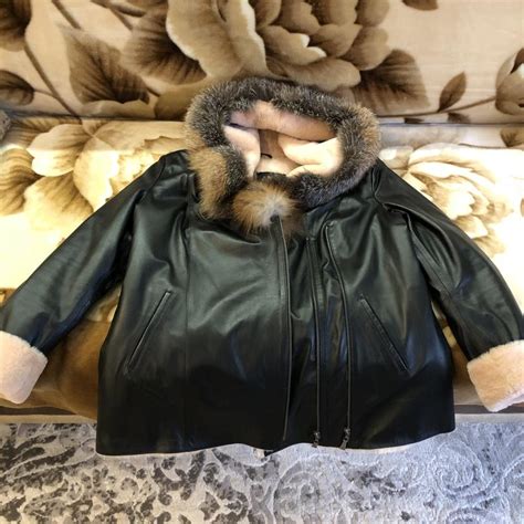 Дублянка — ціна 8000 грн у каталозі Дублянки Купити жіночі речі за доступною ціною на Шафі