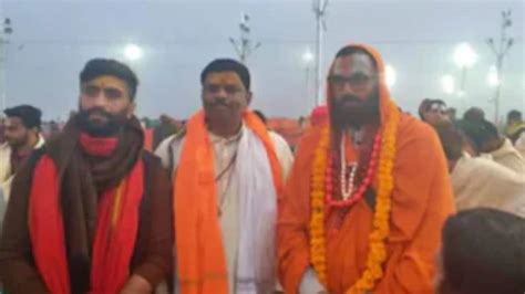 Maha Kumbh 2025 Meet Acharya Rupesh Kumar Jha Who Passed Ugc Net 7