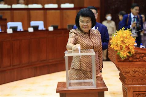 លោកអភិសន្តិបណ្ឌិត ស សុខា អញ្ជើញចូលរួមកិច្ចប្រជុំរដ្ឋសភា ជាវិសាមញ្ញ នីតិកាលទី៧ សារព័ត៌មាន នគរវត្ត