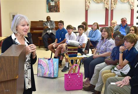 Republican Women Riverview Students Kick Off Smalls Birthday