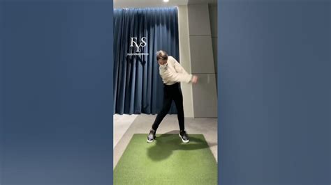 골프스윙은 이렇게하는거예요😍klpga정혜윤프로판교골프레슨 여자프로골퍼 골프스윙동영상 Driverswing 프로골퍼