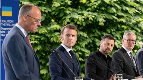 САЩ Германия Франция и Великобритания свалиха всички ограничения за оръжията за Украйна