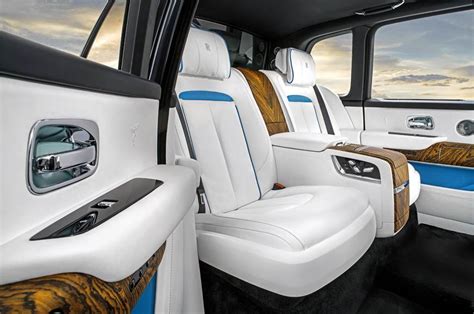 2018 Rolls Royce Cullinan Image Gallery Autocar India