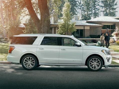 10 Differences Between A Minivan And An SUV Autobytel