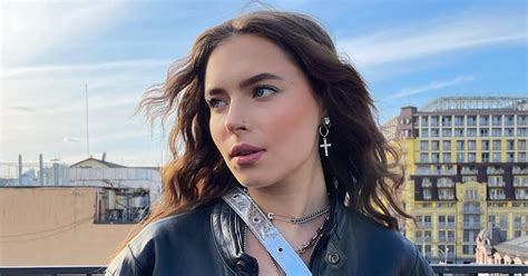 Частина перша Дочка Олени Кравець знялася топлес Афіша Bigmir Net