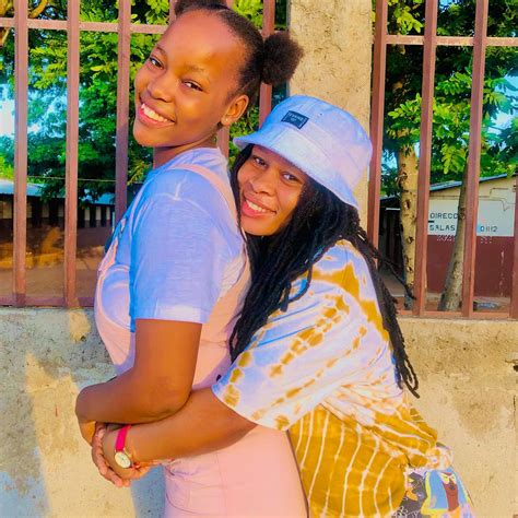 Eliny Lo Motha Eliny Lo Motha • Instagram Photos And Videos