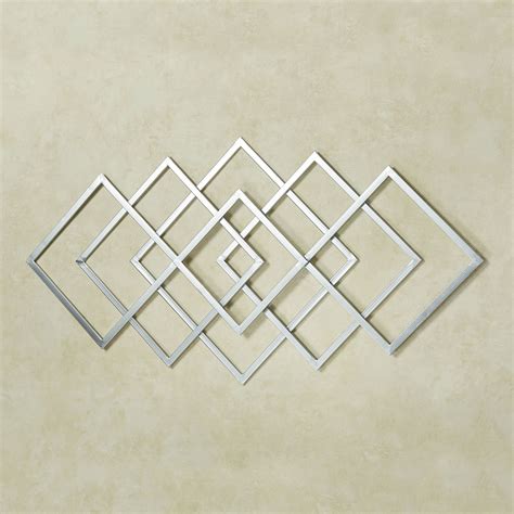 Diamond Interlink Silver Geometric Metal Wall Art
