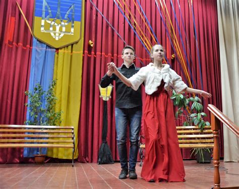 Твої листи завжди пахнуть зівялими трояндами Історія одного