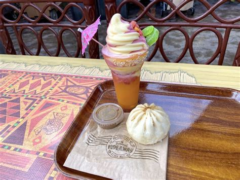 Review New Loco Moco Bao And Raspberry Lemon Dole Whip Float Celebrate