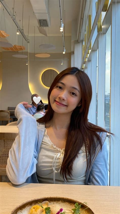 Vcute ~ Nicely Stacked R Sexpots