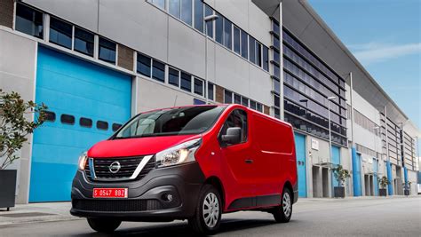 Nissan NV300 van review - pictures | Auto Express