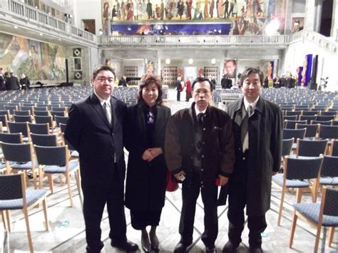 八九六四天安门事件学生领袖吾尔开希不慎跌伤 正在康复中 東京自由民主人權之聲