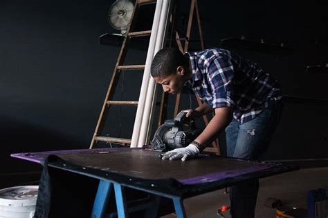 Plans For A Sex Shop Near A School Youth Programs Get Mixed Reactions Oakland North