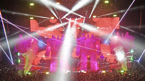 The Flaming Lips Announce Uk And Irish Dates To Play Yoshimi Battles