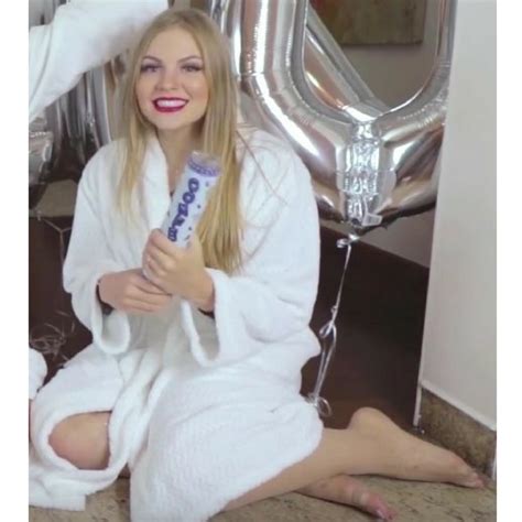 Luisa Sonza Feet Photos Sexy Feets Celeb Feets