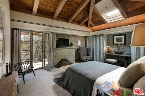 Ellen Degeneres Portia De Rossi Sell Montecito Home To Ted Sarandos