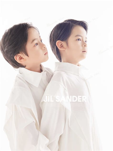 双胞胎肖像（服装尺码120） 母婴亲子